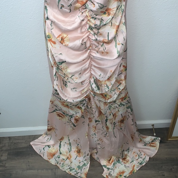 NAANAA | Dresses | Nwt Naanaa Floral Gathered Maxi Dress | Poshmark